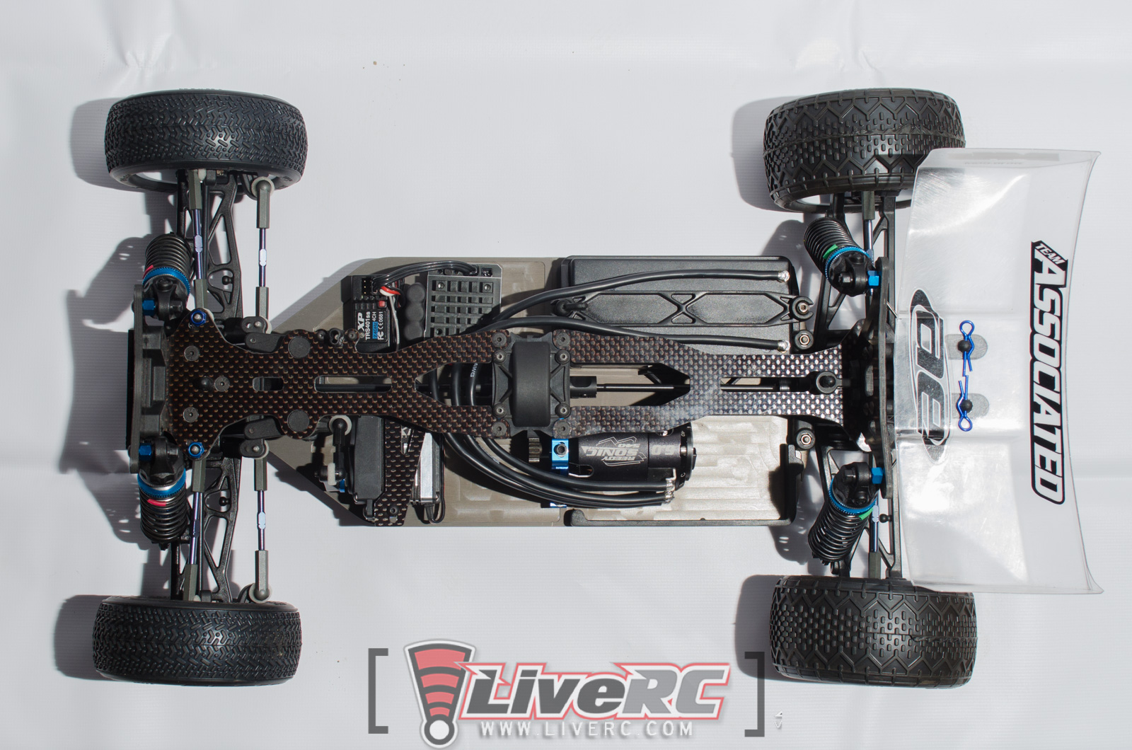 FIRST DRIVE EXCLUSIVE: Private Team Associated B44.3 Test Day :: LiveRC ...